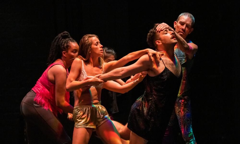 Van Huynh Company: Re:birth review – a swirling…