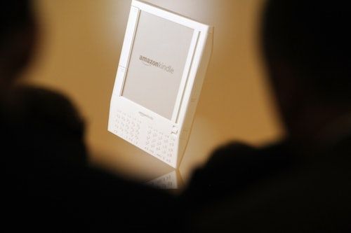 16 Years Ago, the First Kindle Introduced One Killer…