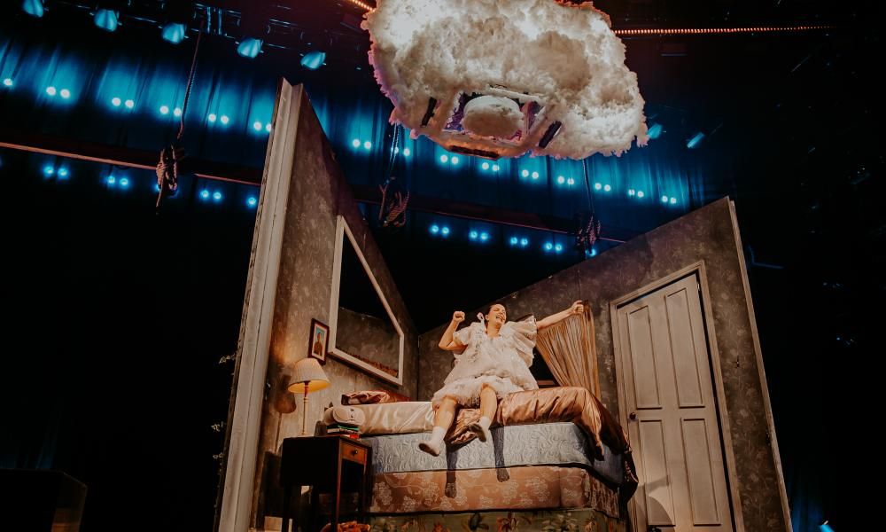 Anne-Marie review – pop gig meets musical theatre in…