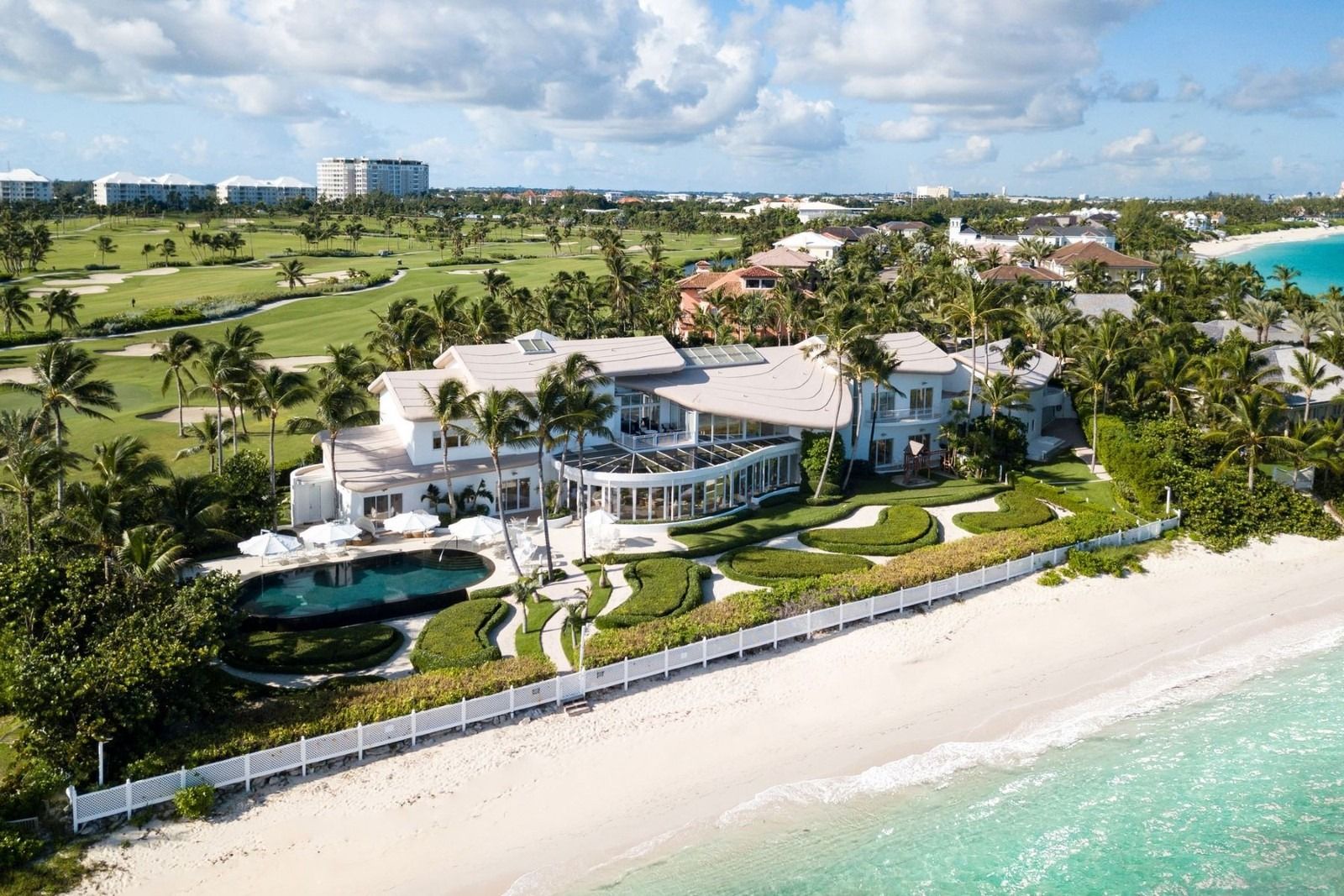 Home on Ocean Club’s 16th hole near Atlantis has…