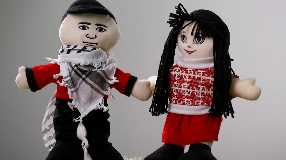 The dolls that defend Palestinian culture