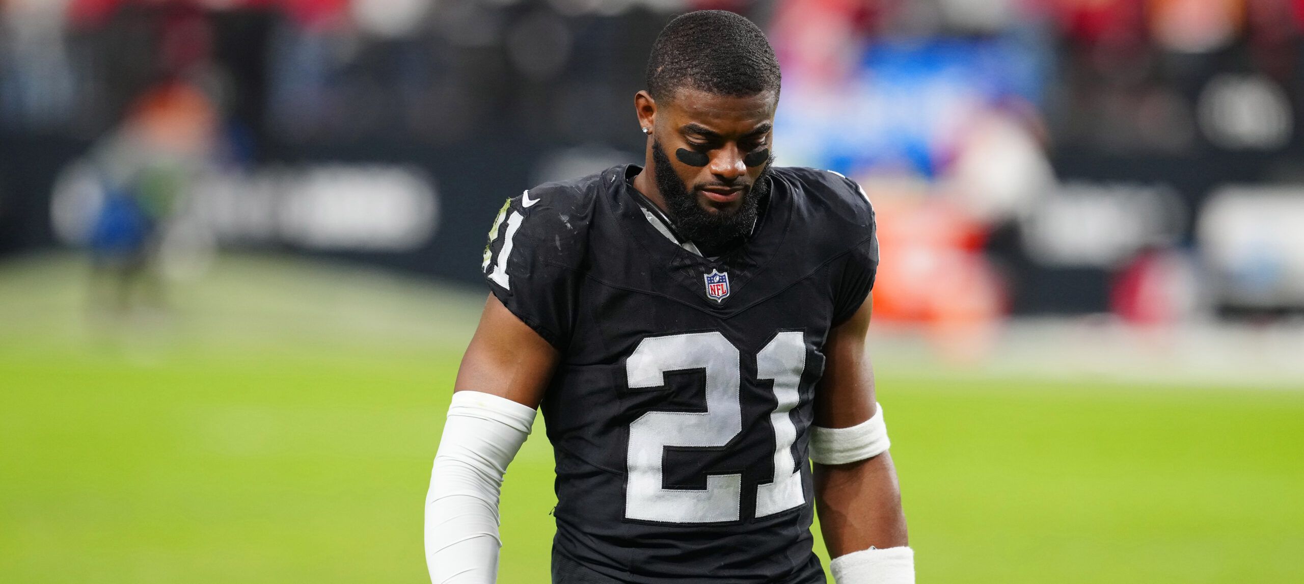 NFL fans roasted Raiders CB Amik Robertson for saying…