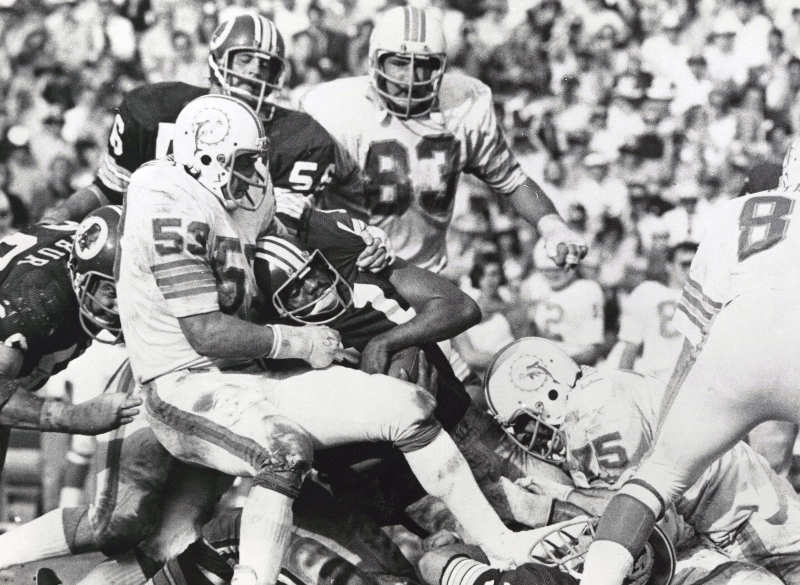 4 things to know about Dolphins-Commanders heading…