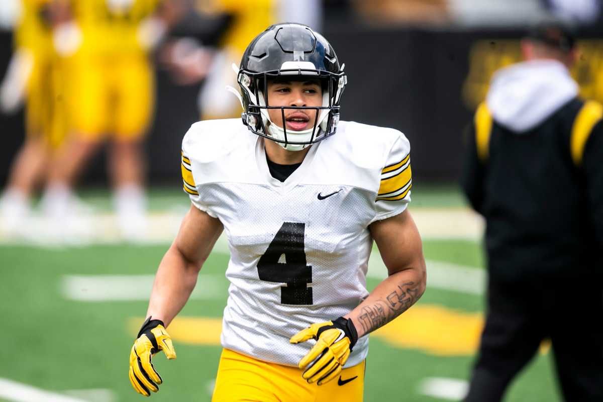 Iowa Special Teamer Showed Unreal Hustle to Stop a…