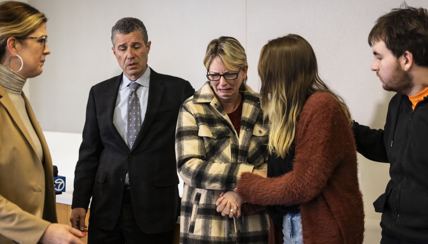 Elk Grove Village police knew man they fatally shot…