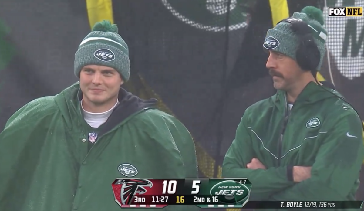 Zach Wilson and Aaron Rodgers Chatting on Sidelines…