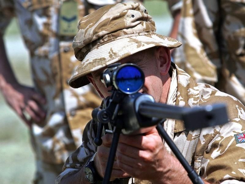 Transgender soldier becomes first woman to serve on…