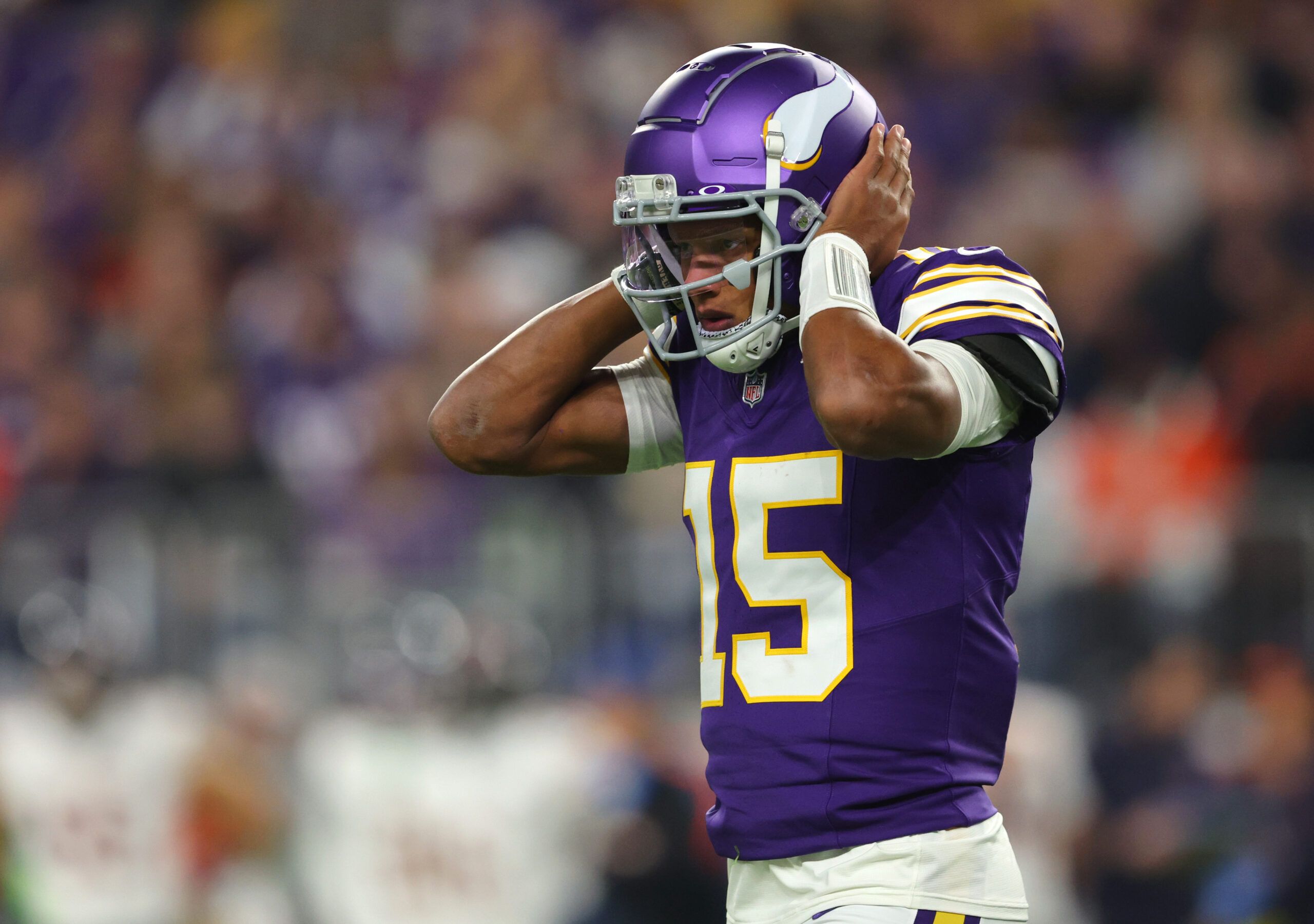Wes Phillips anticipates Vikings name starting QB…