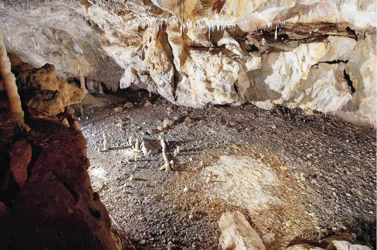 Archaeologists discover prehistoric ‘time capsule’ in…