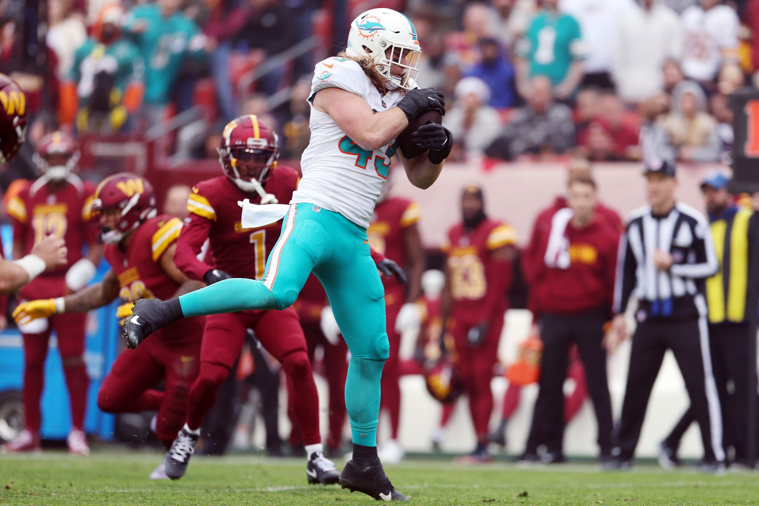 From Rock Valley to ‘Hard Knocks,’ Dolphins LB Andrew…