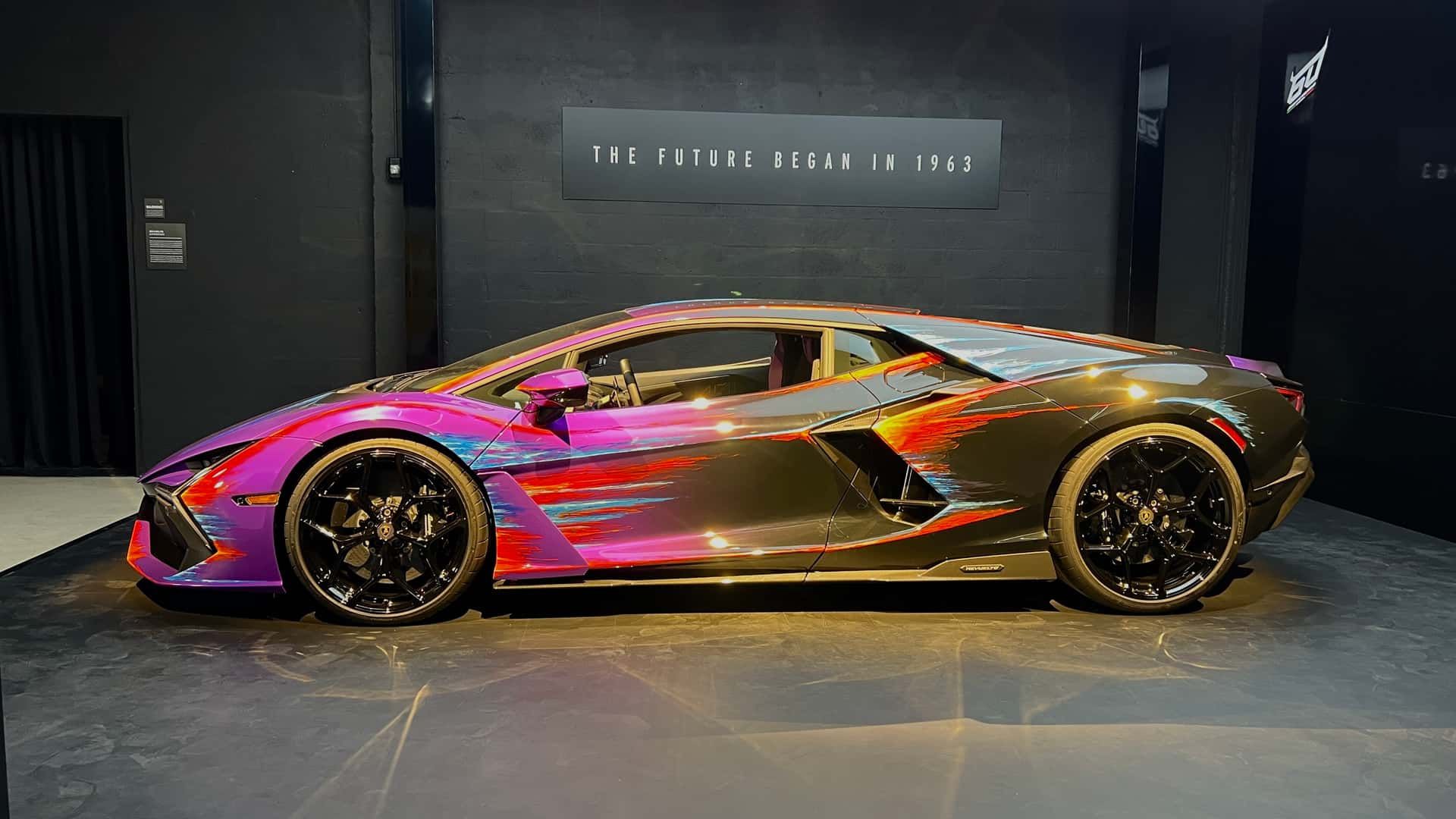 It Took Lamborghini 435 Hours To Hand-Paint This Funky…