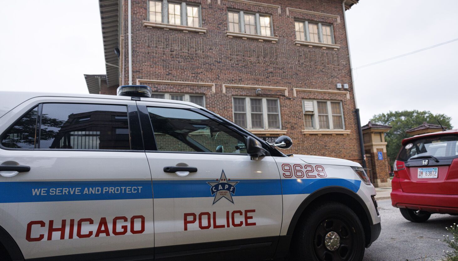 Chicago’s armed robberies surge, in five charts