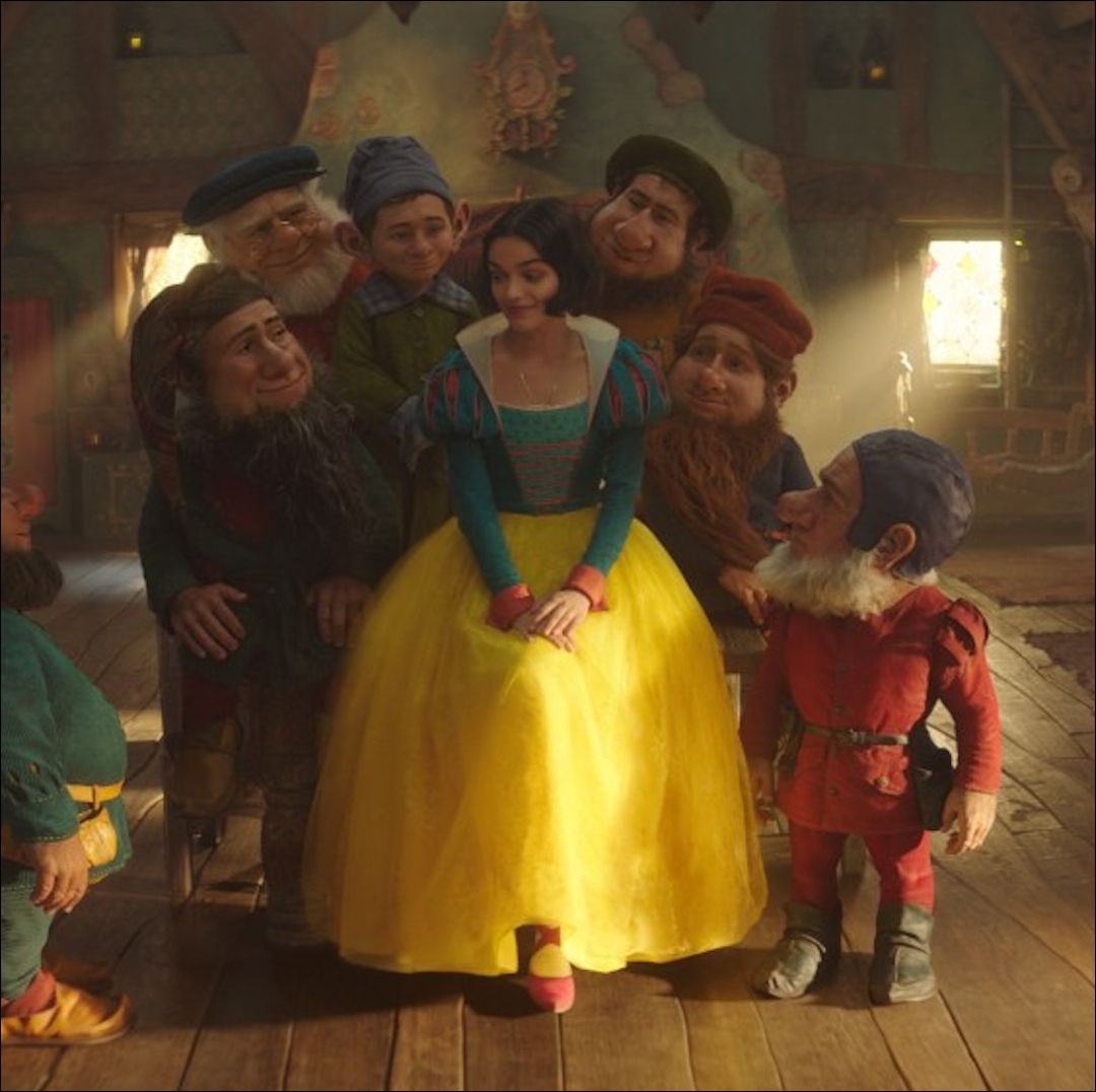 Rachel Zegler and Halle Bailey on Dealing With Trolls…