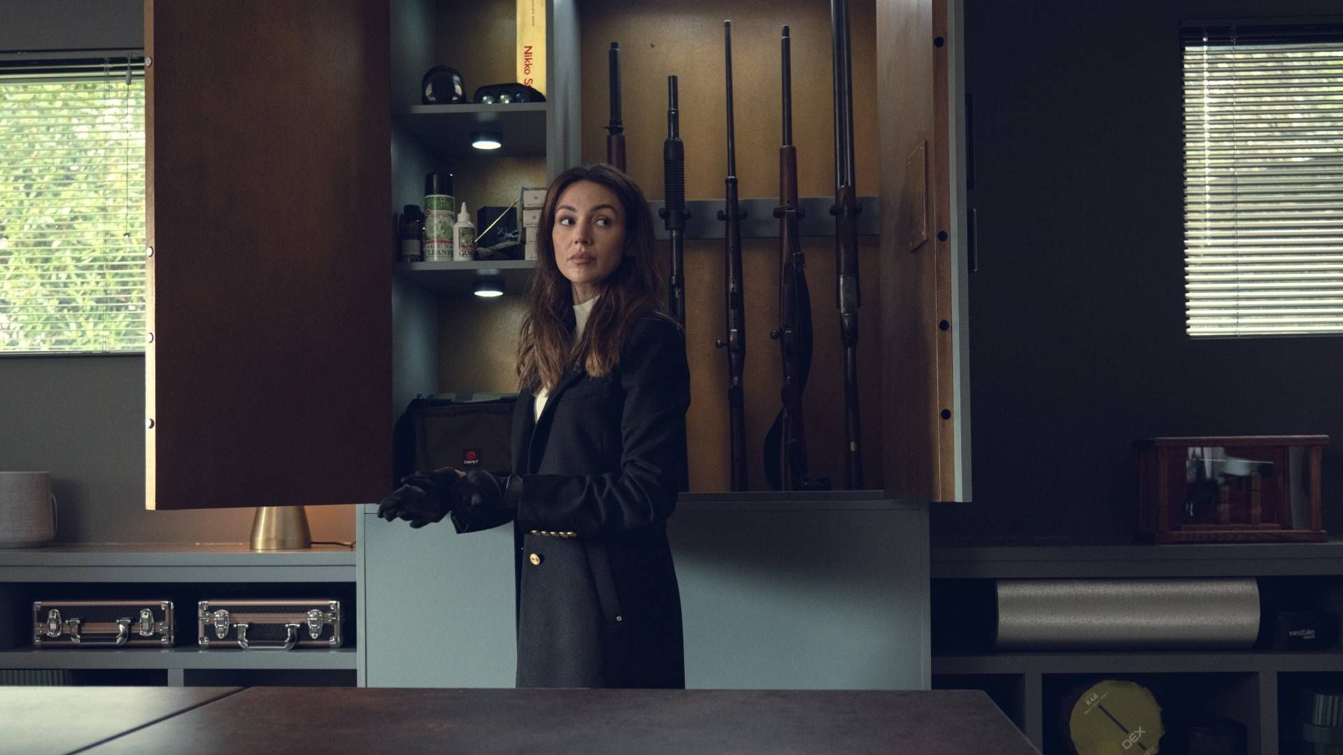 New Netflix crime drama trailer teases a dark…