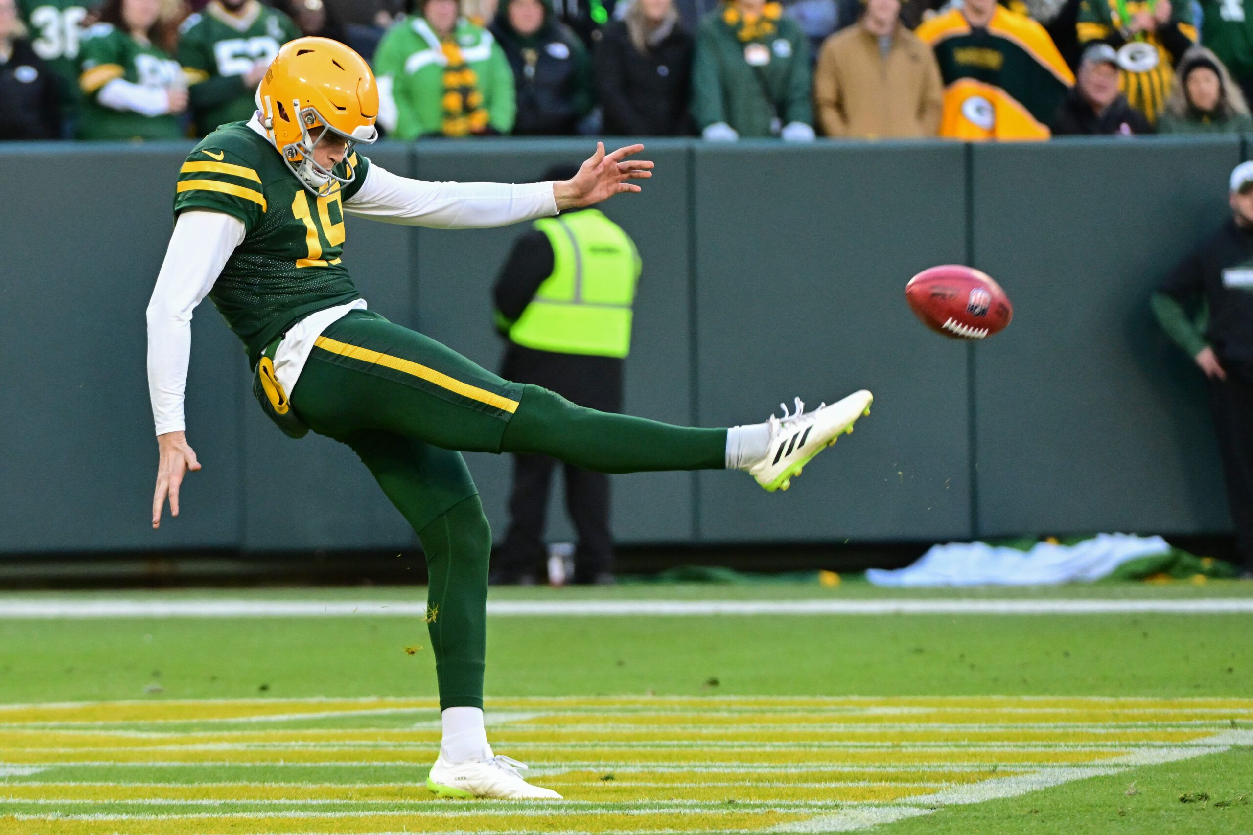 Packers P Daniel Whelan among several young players…