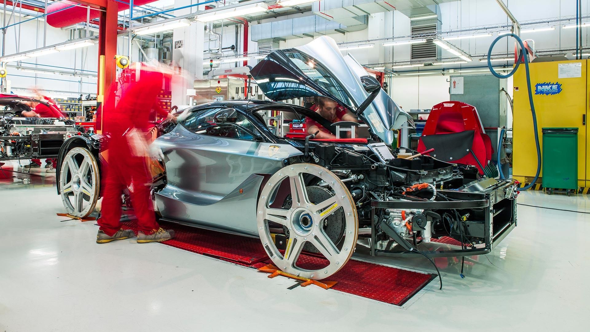 A Replacement Carbon-Fiber LaFerrari Monocoque Will…