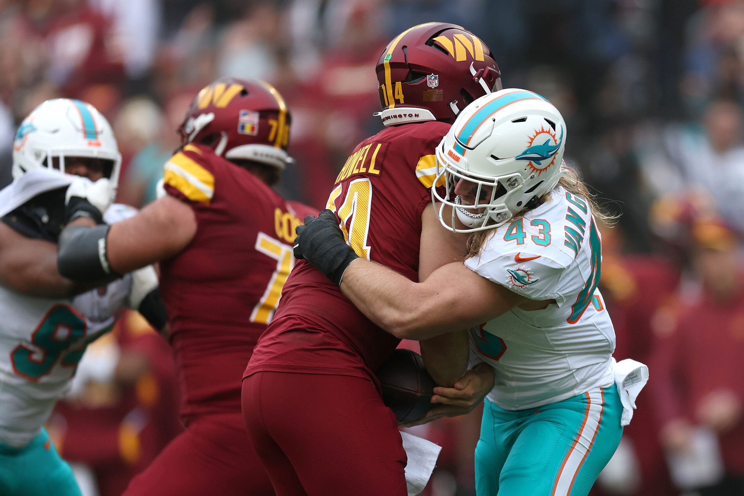 Where are the Commanders in the Week 14 offensive line…