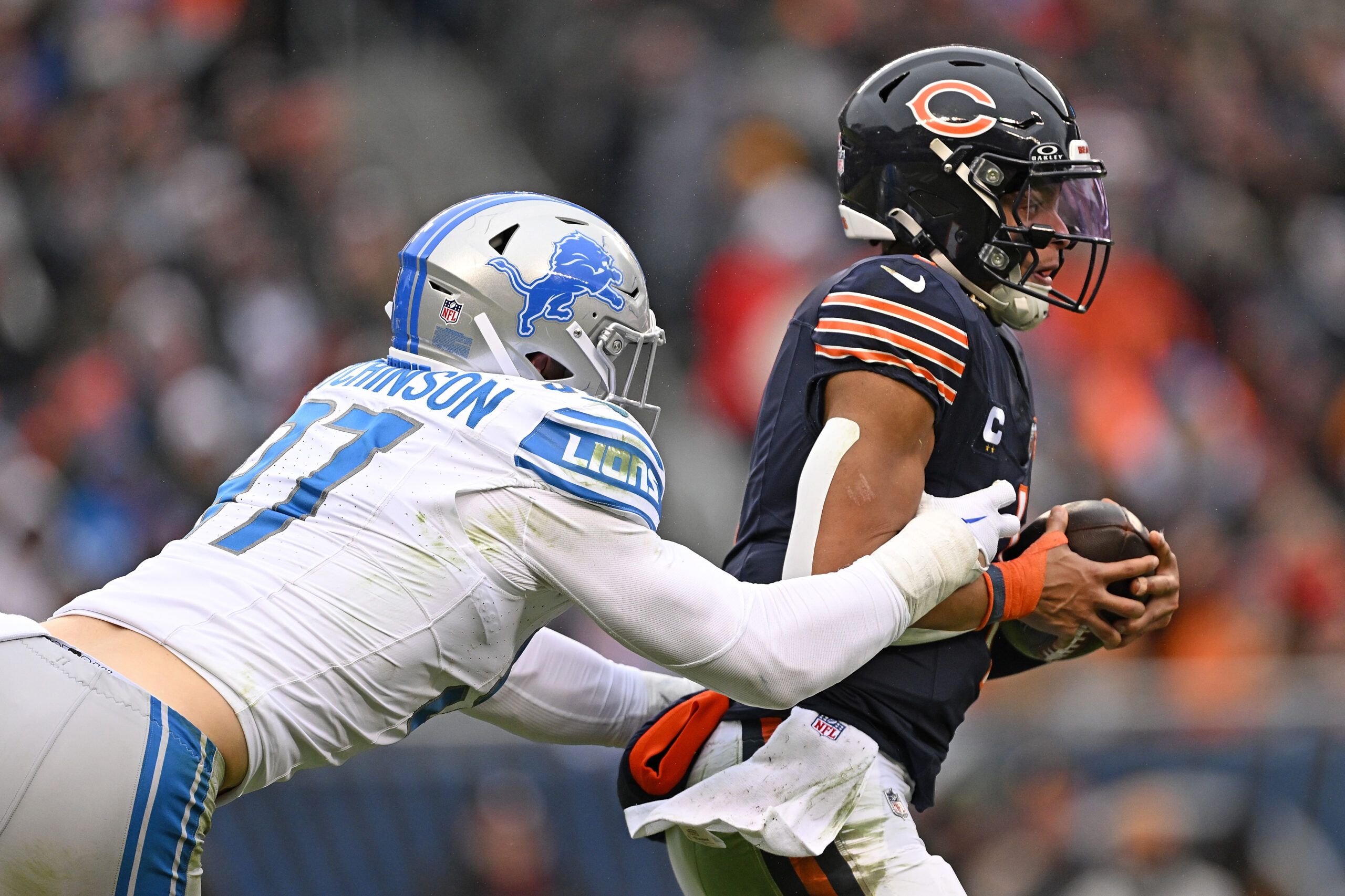 Aidan Hutchinson sets Lions record for most sacks in…