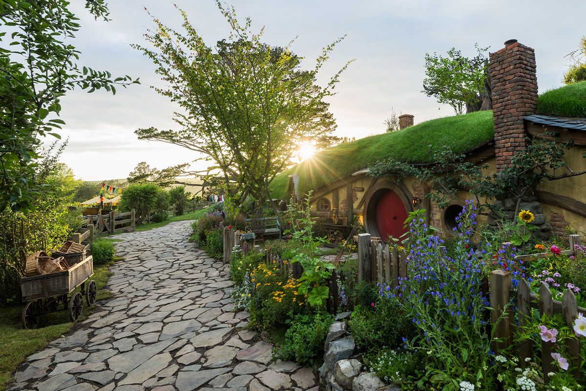 Venturing Into Hobbiton’s First Ever Hobbit Hole: 22…