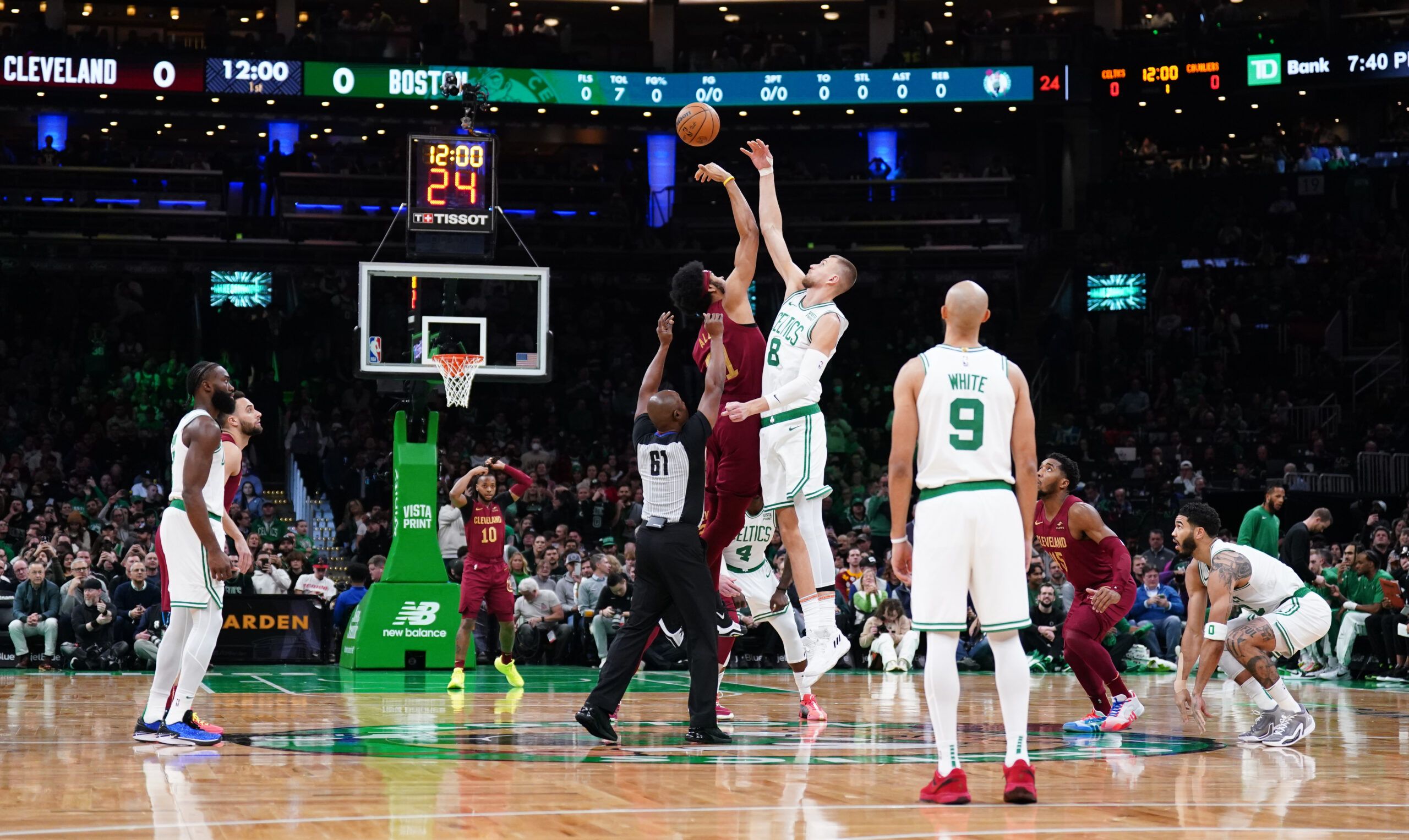 PHOTOS: Boston vs. Cleveland – Celtics overcome slow…