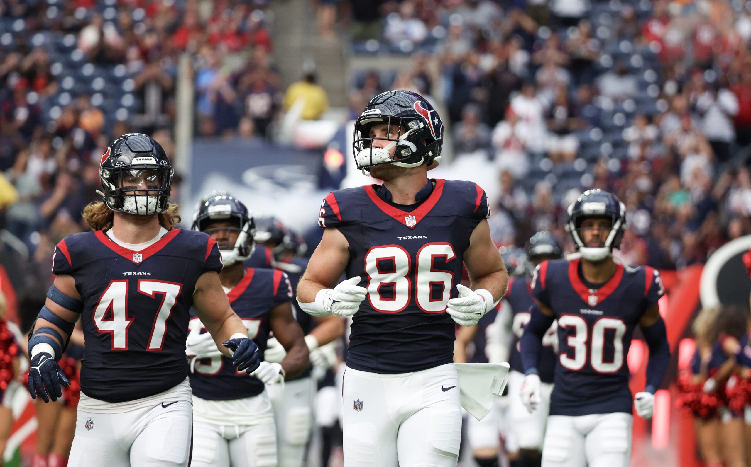 Texans TE Dalton Schultz returns to practice after…