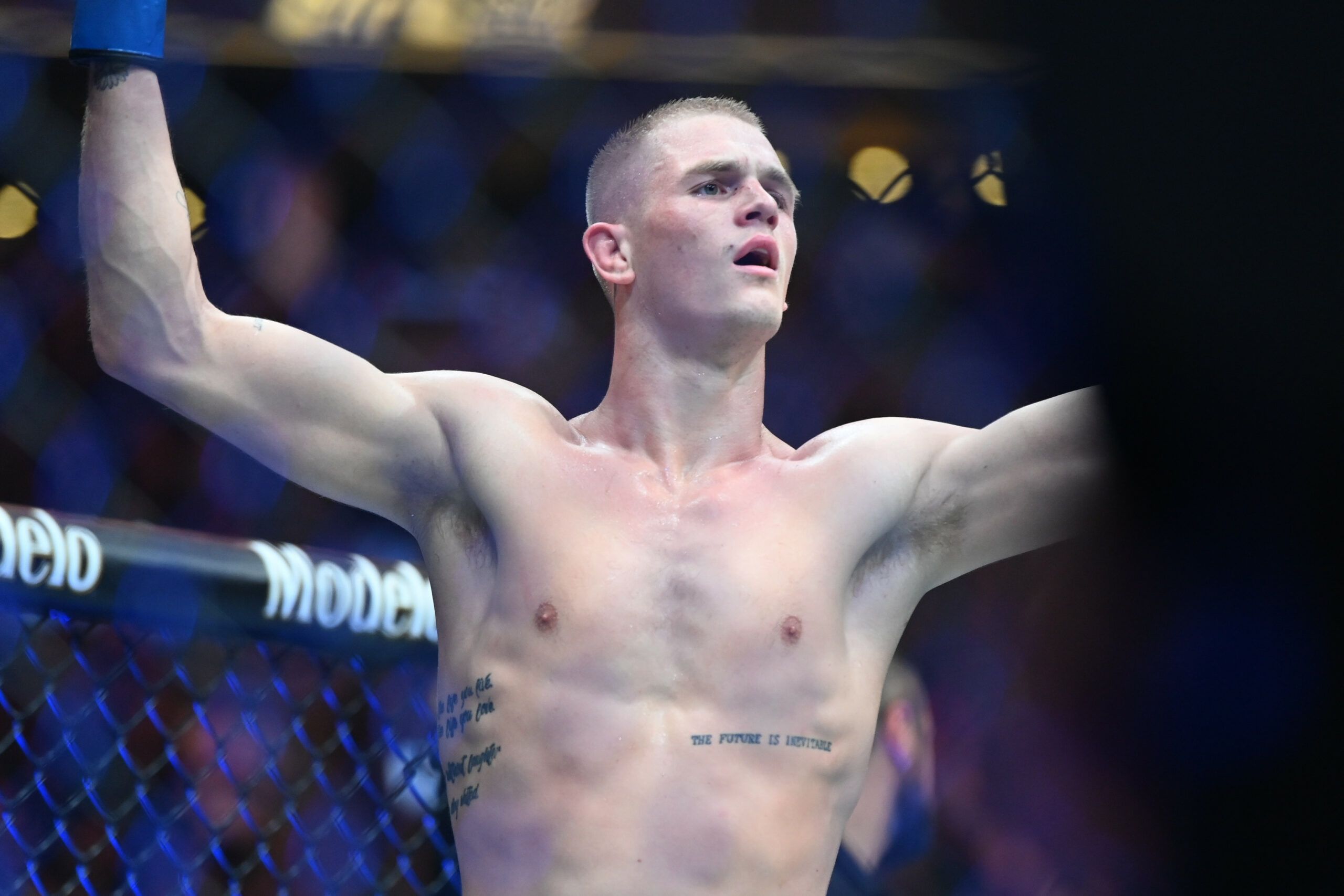 ‘Fake flat head’: MMA fighters pile on Ian Garry…