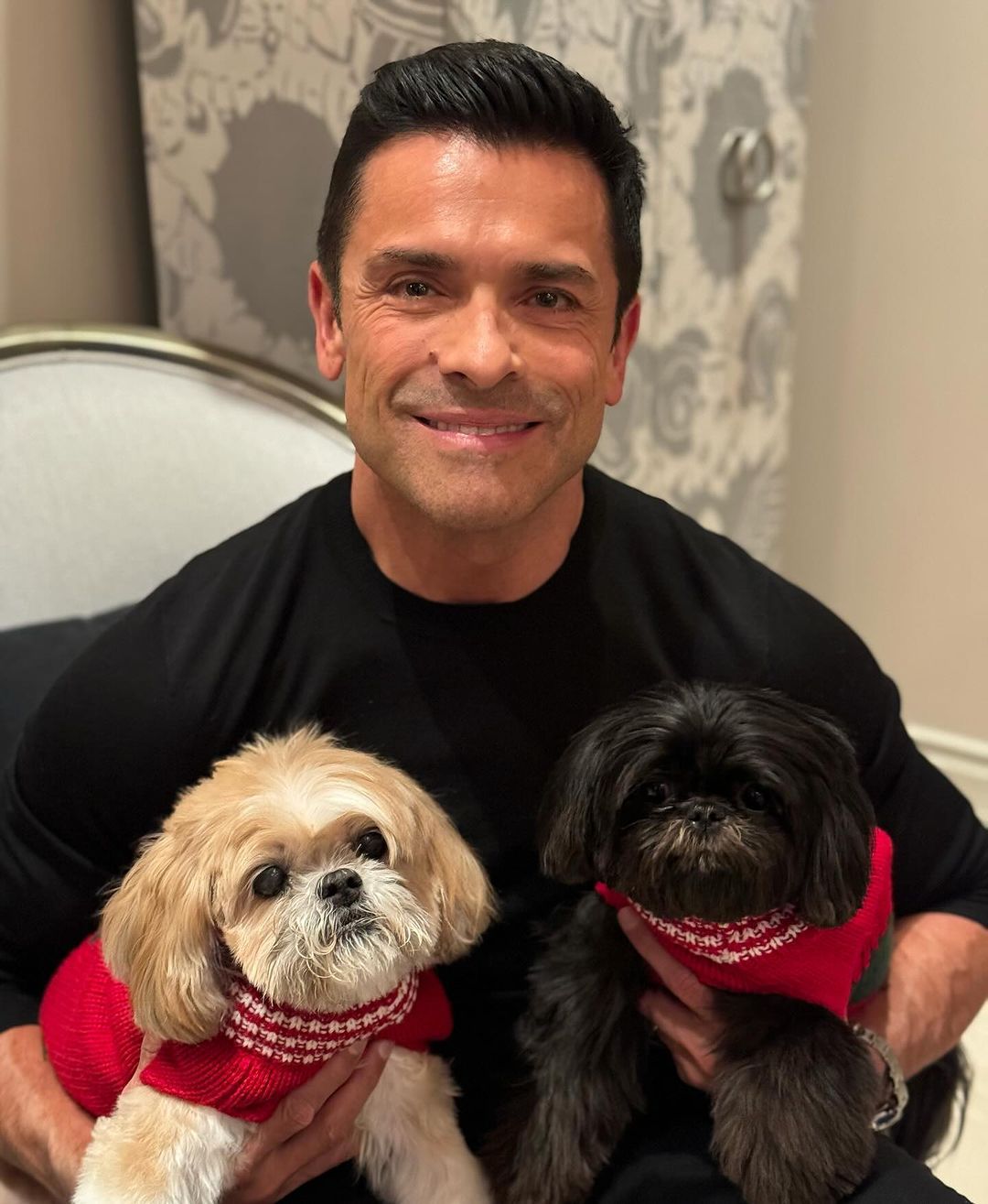 Kelly Ripa Spreads Christmas Cheer with Husband and…