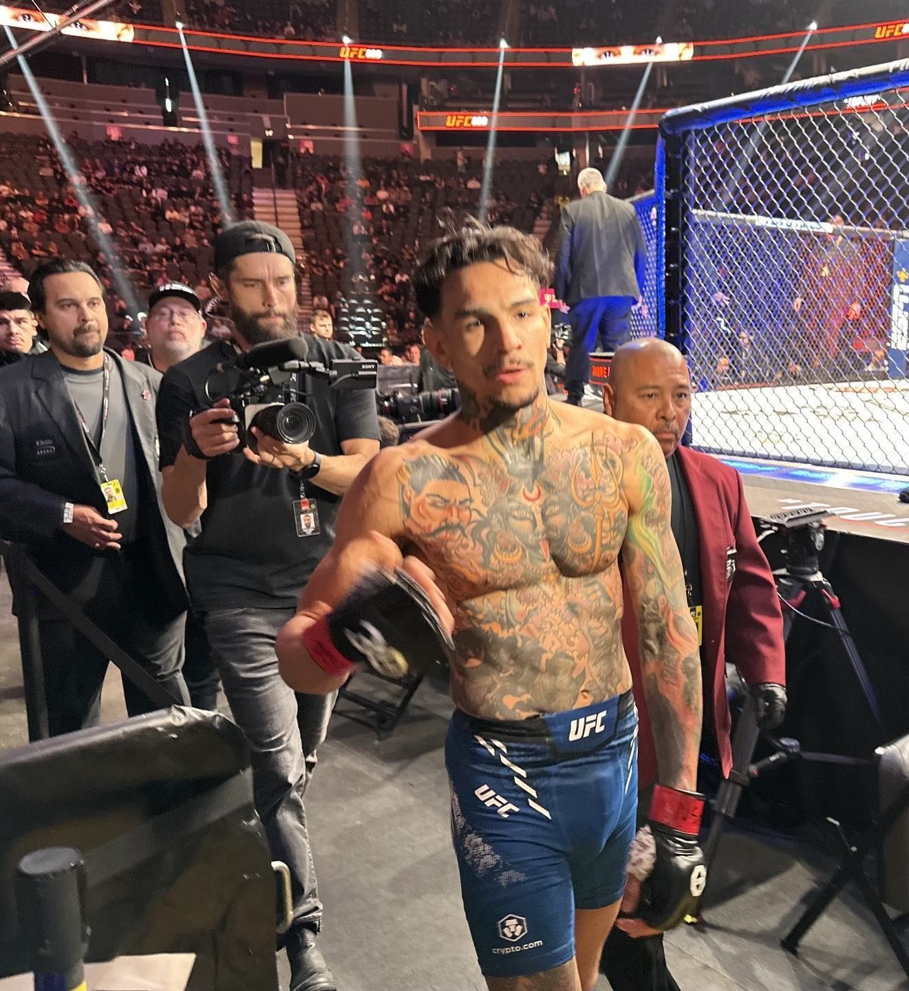 Andre Fili Secures First-Round KO Victory Despite…