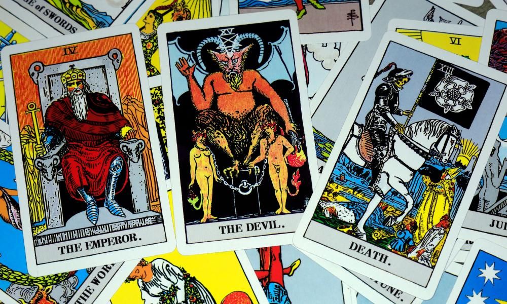 Dr Terror deals the Death card: how tarot was turned…