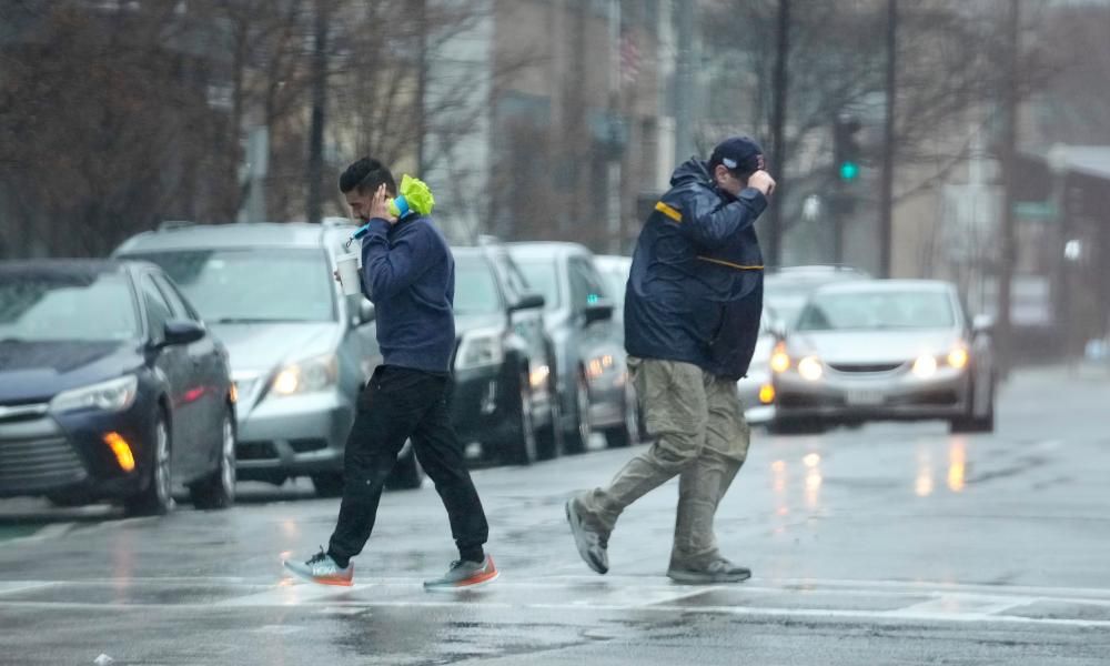 Over 200,000 without power after heavy rain and high…