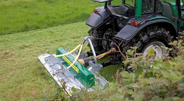 Major aiming high with innovative winged mower