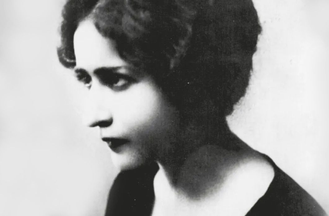 To Paris, from the land of fire