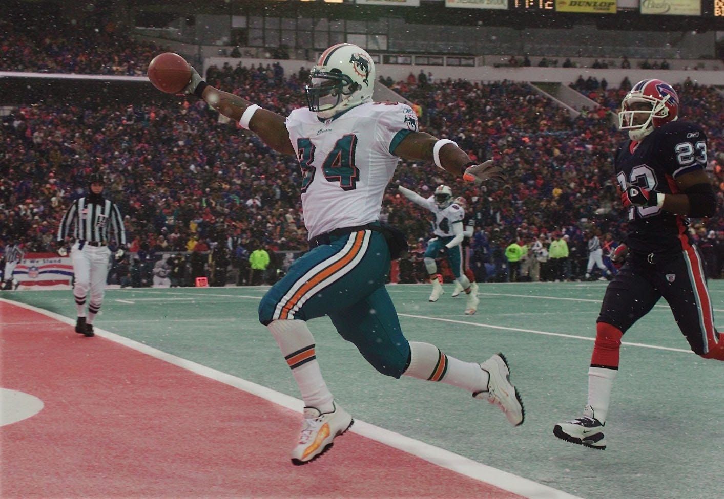 Throwback Thursday: Remembering former Dolphins RB…