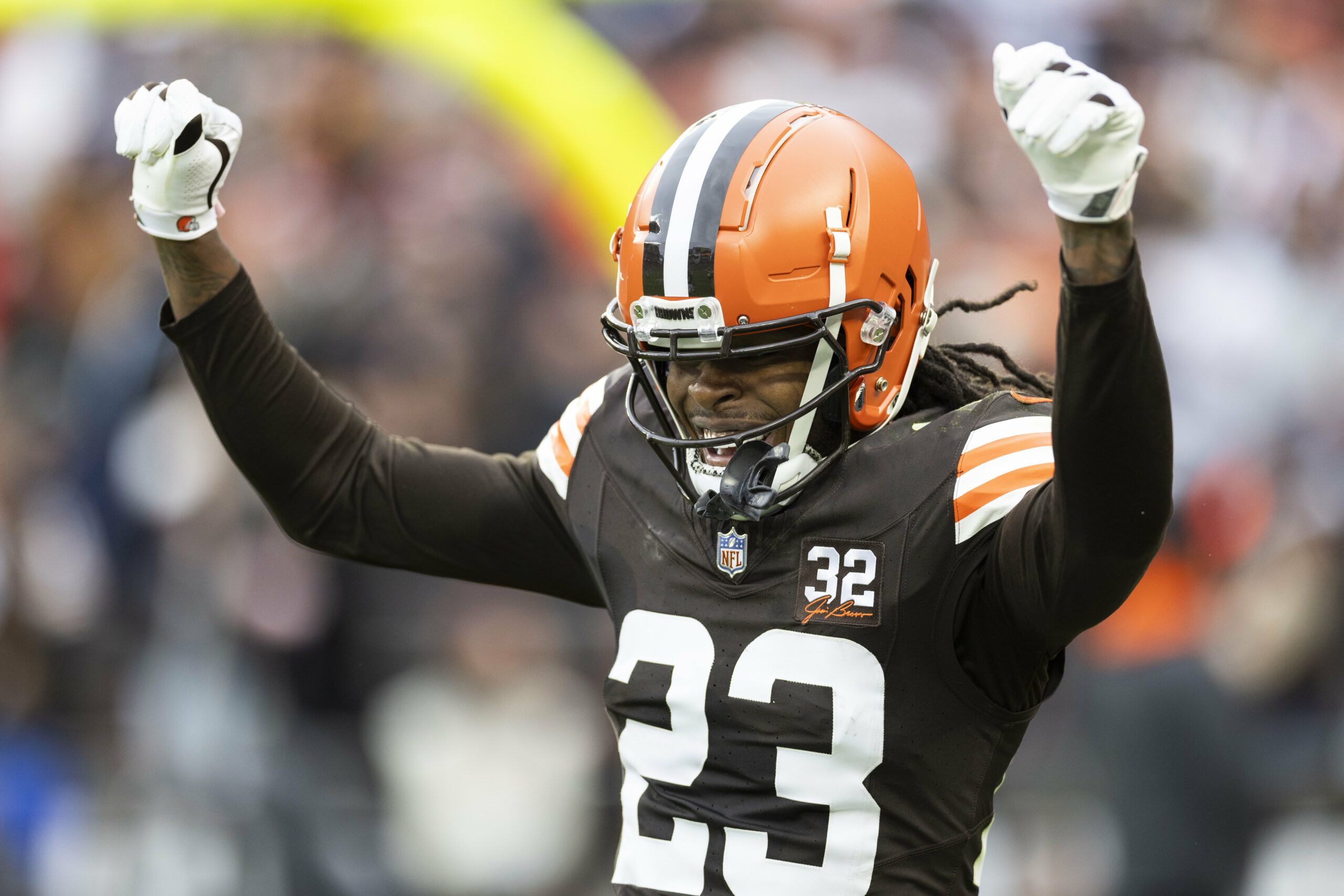 Browns Injury Alert: Martin Emerson Jr. leaves game…
