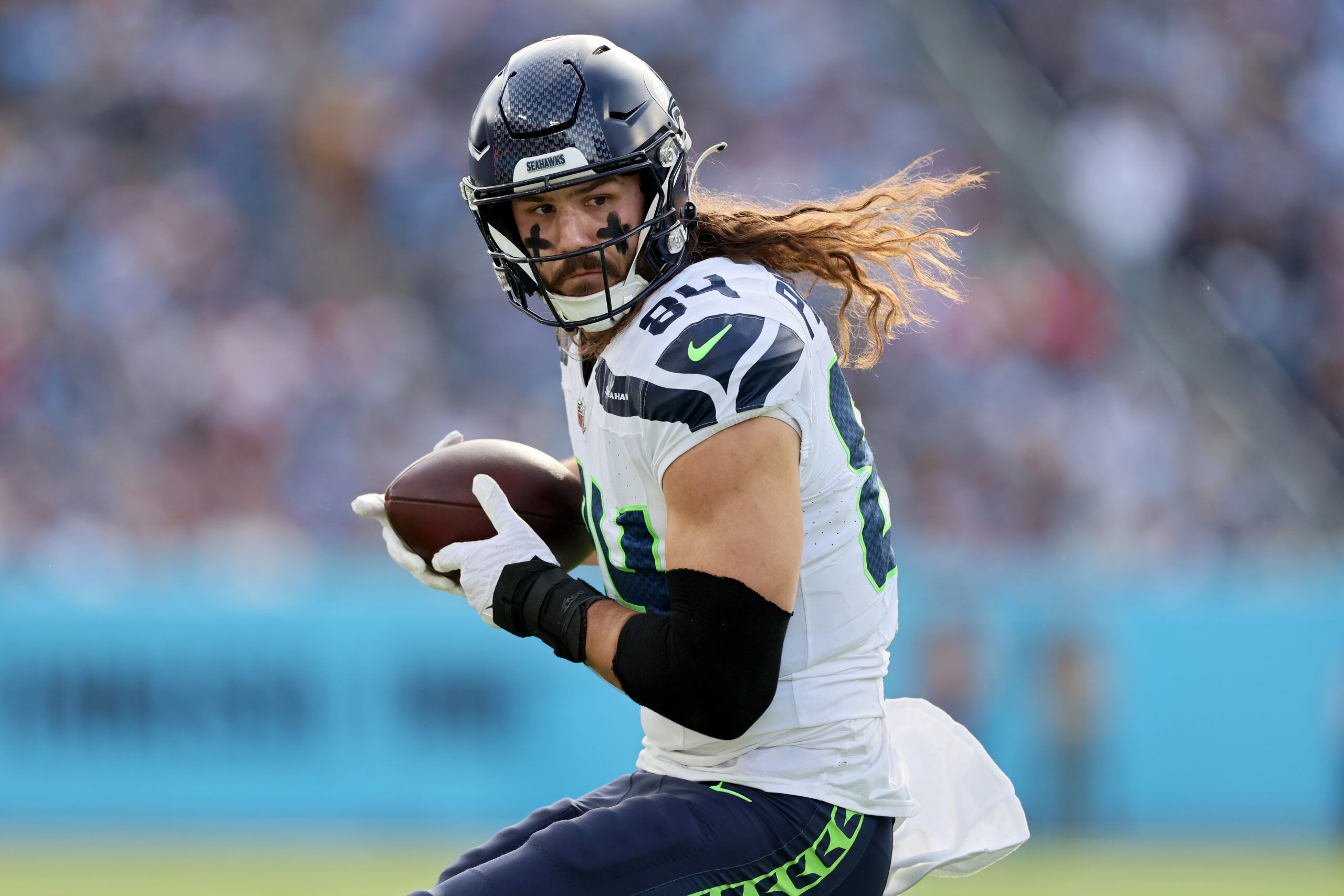 50 photos from Seahawks vs. Titans game on Christmas…