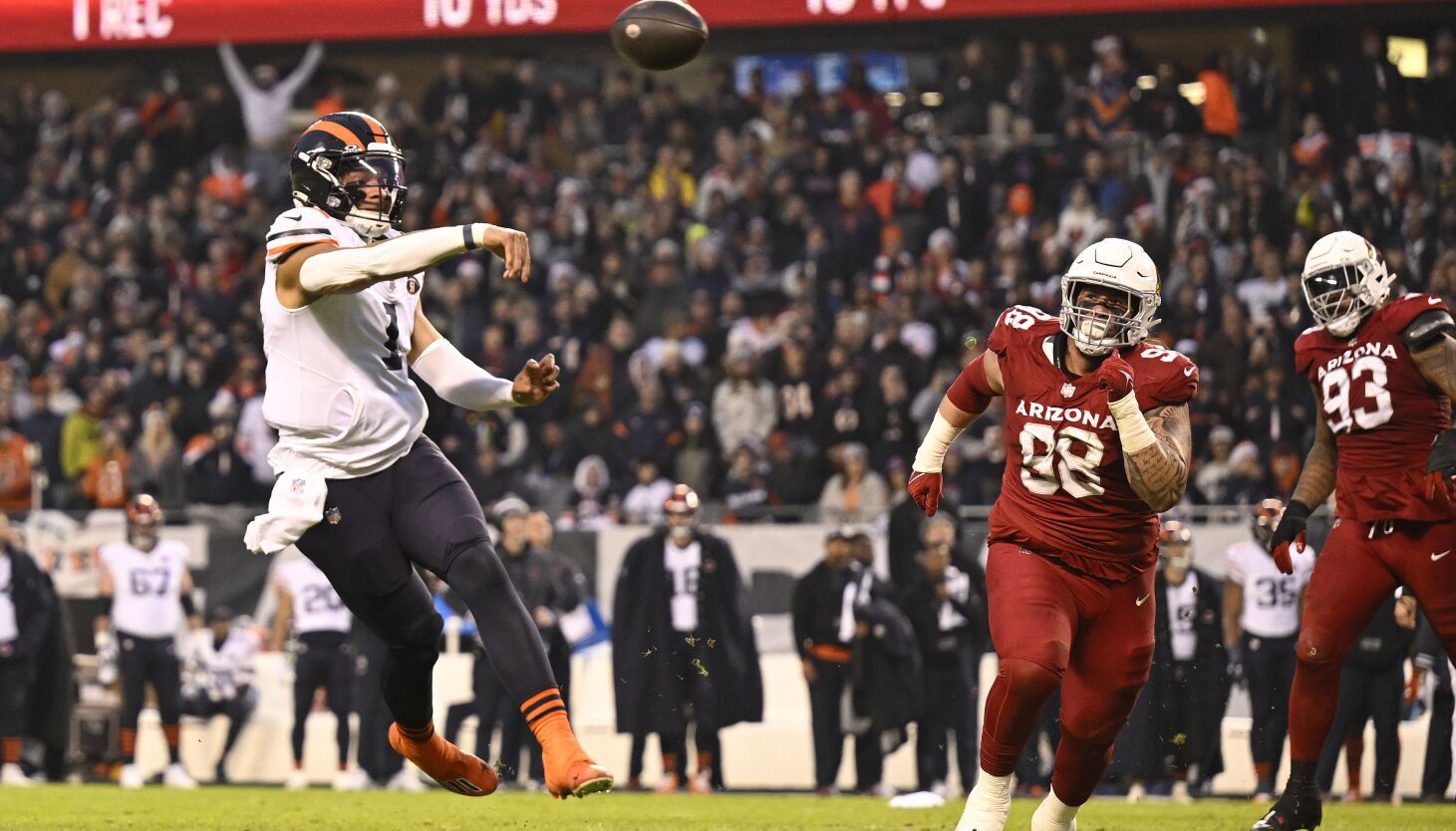 Bears QB Justin Fields has improved, but is his…