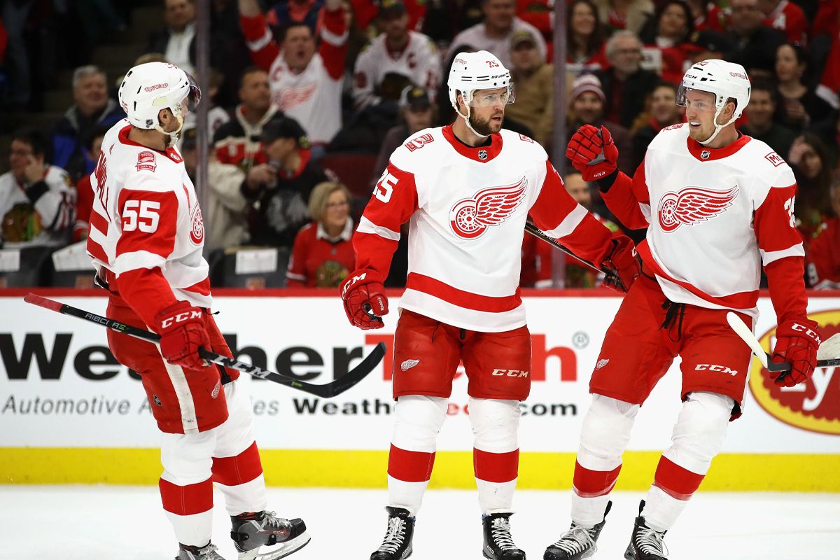 Red Wings soar past Flyers in thrilling high-scoring…