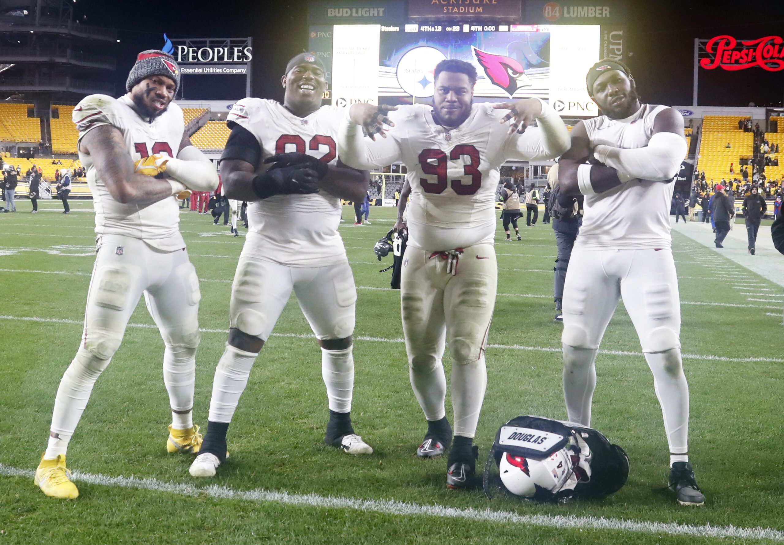 Cardinals lose DL Jonathan Ledbetter to knee injury…