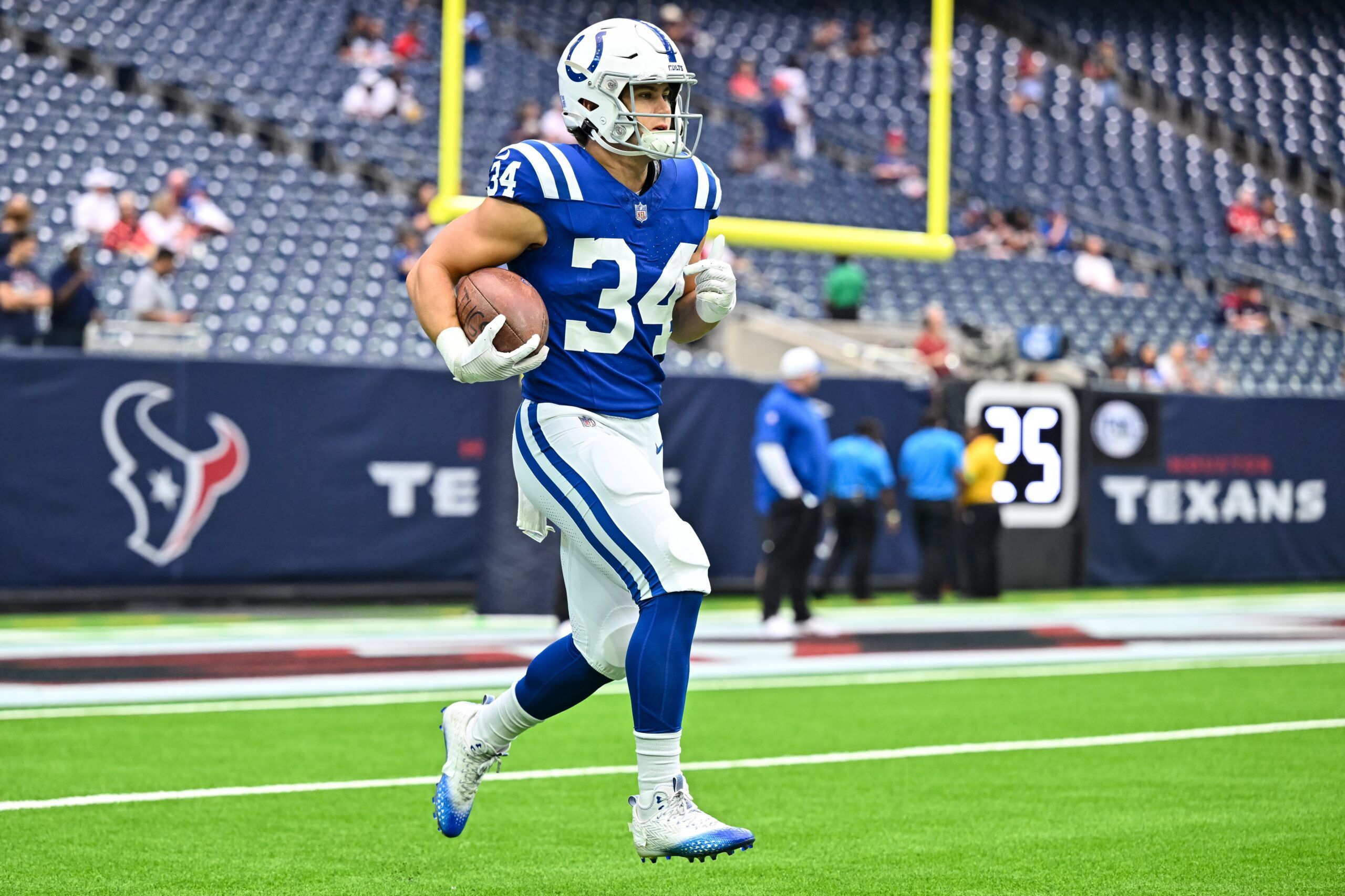 New Ravens’ RB Jake Funk shares what he envisions role…