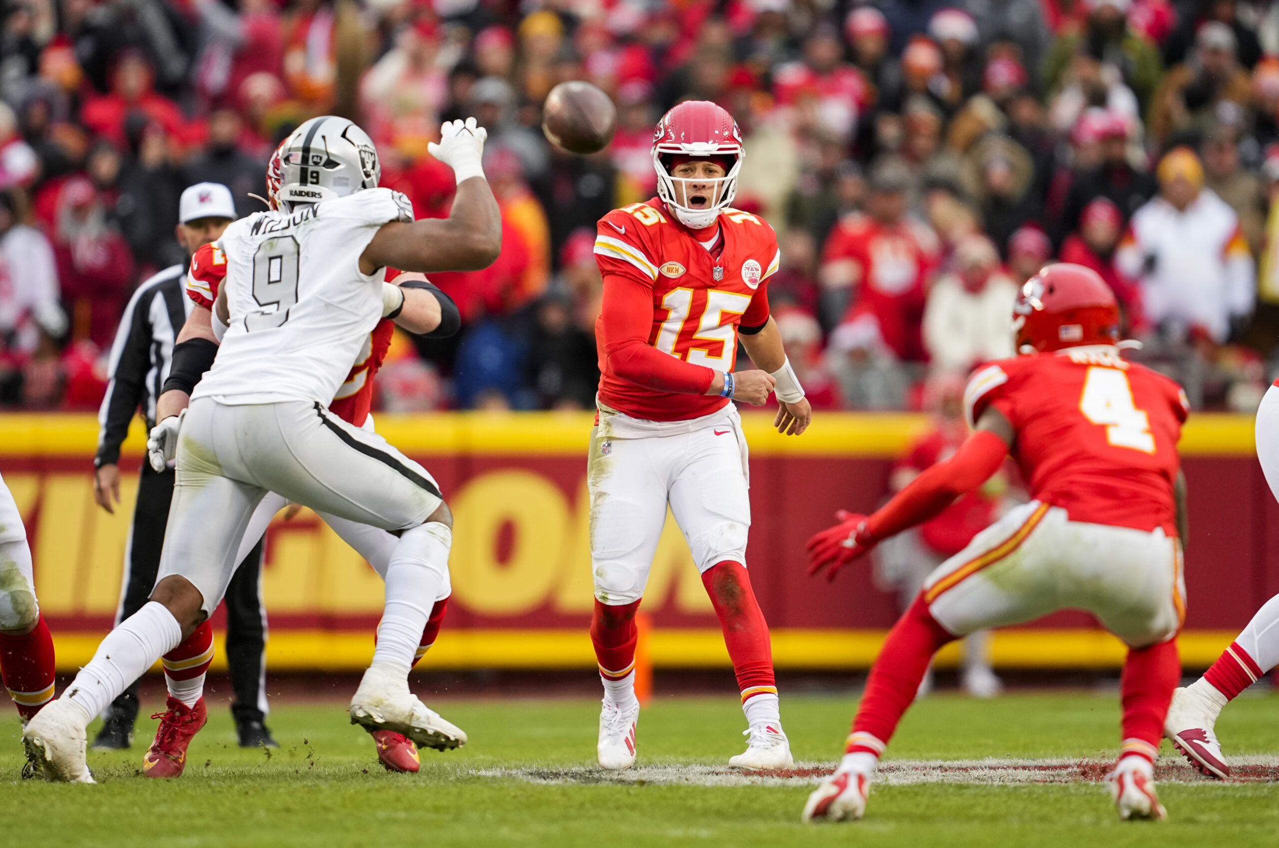 Raiders DE Tyree Wilson records career-high five…