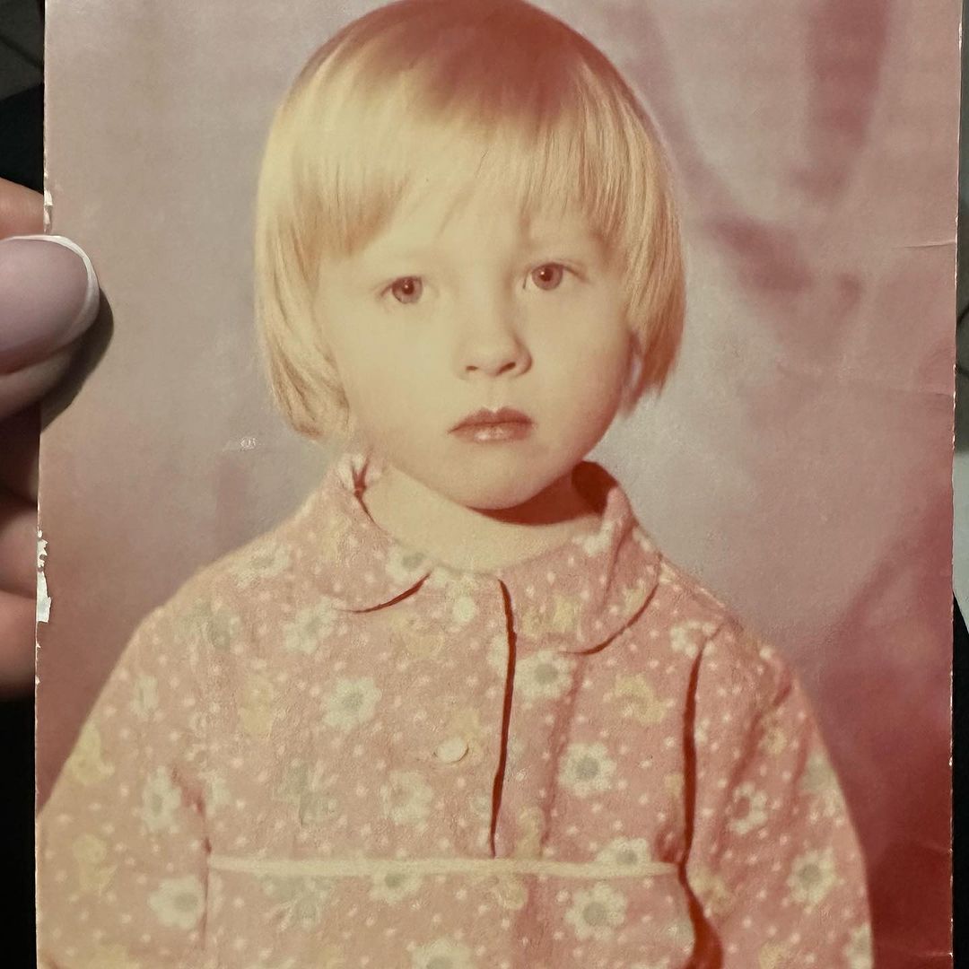 Childhood Pictures: Ellen Alexander and Her Cherished…