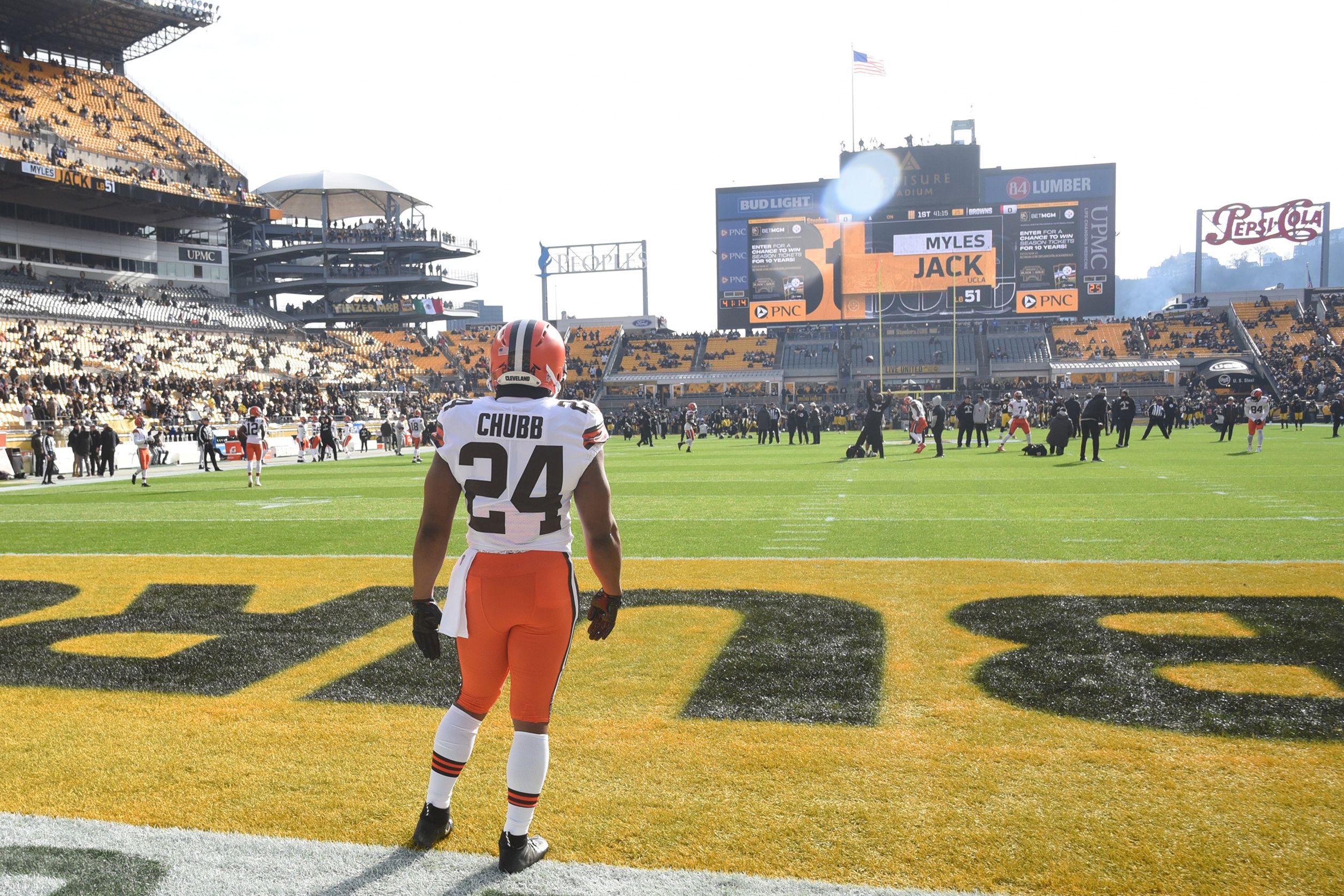 WATCH: Nick Chubb returns in Batman mask as Dawg Pound…