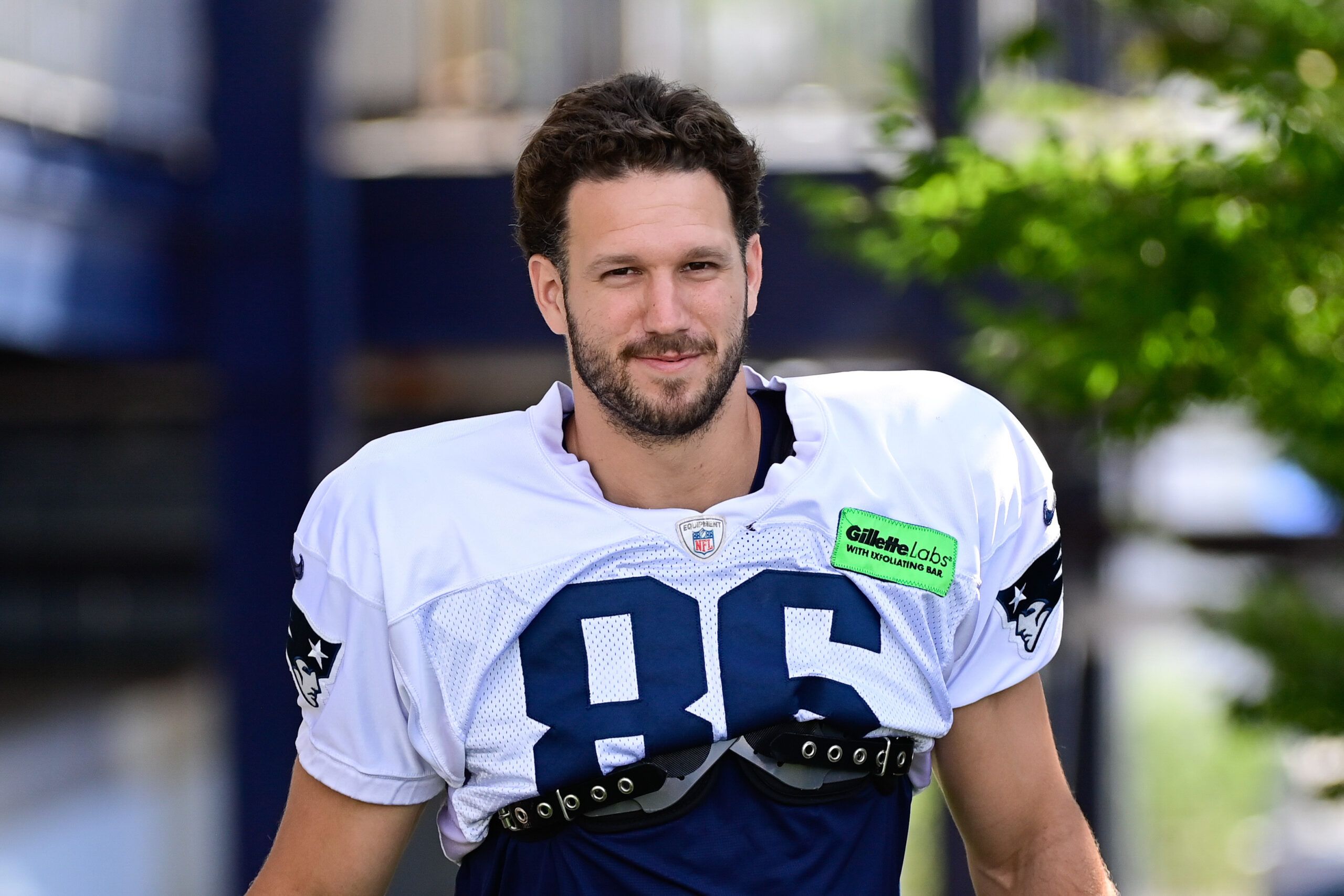 Lions sign TE Anthony Firkser, elevate defensive vets…