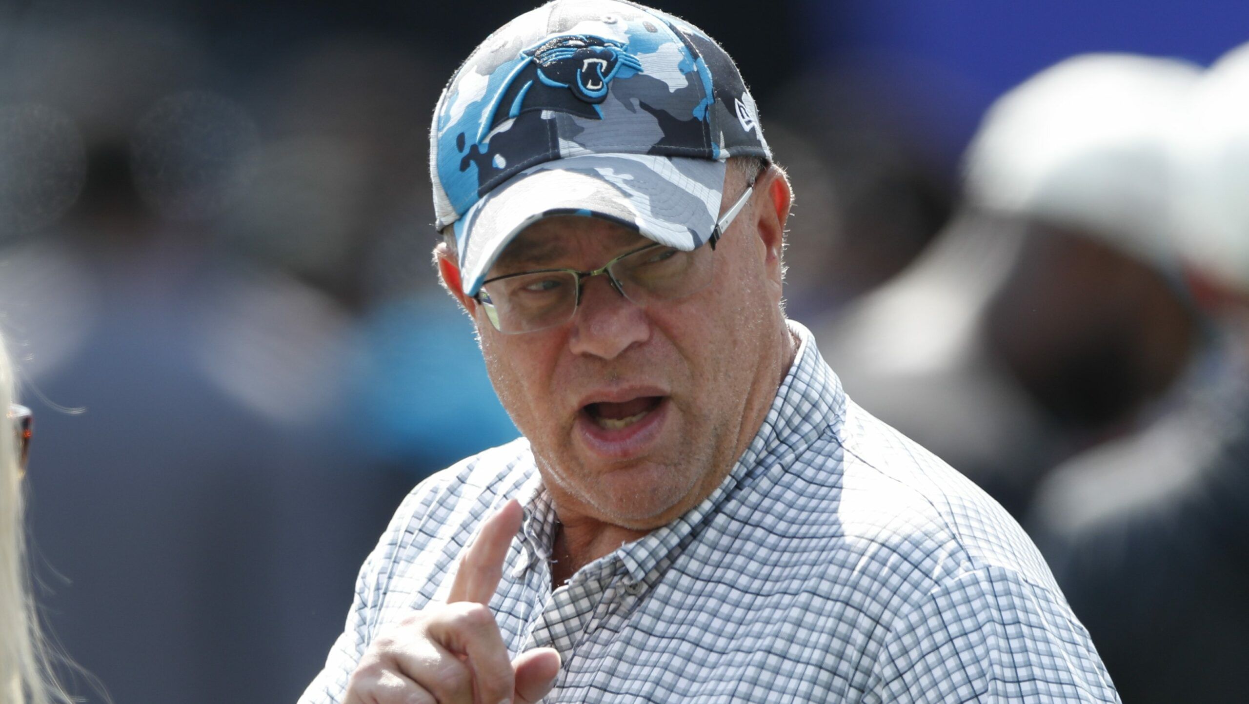WATCH: David Tepper appears to throw drink at Jaguars…