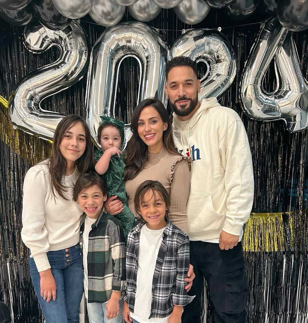 Marwin Gonzalez Celebrates New Year with Family and Joy Marwin Gonzalez Celebrates New Year with Family and Joy