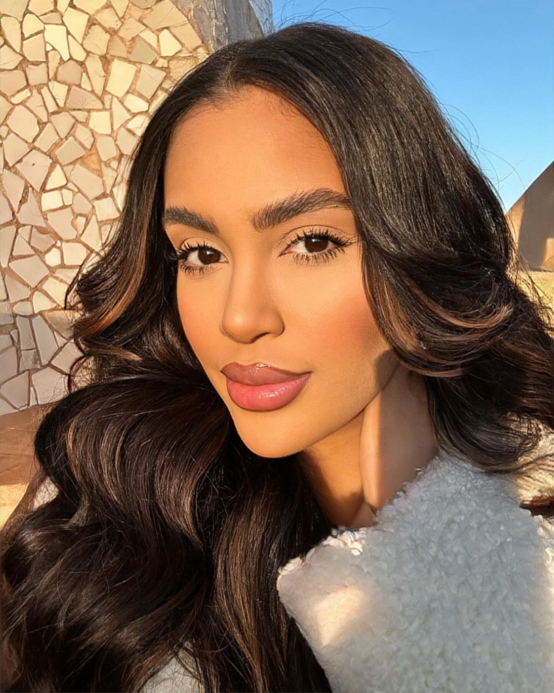 Radiant Beauty: Nabila Tapia Shines in the January…