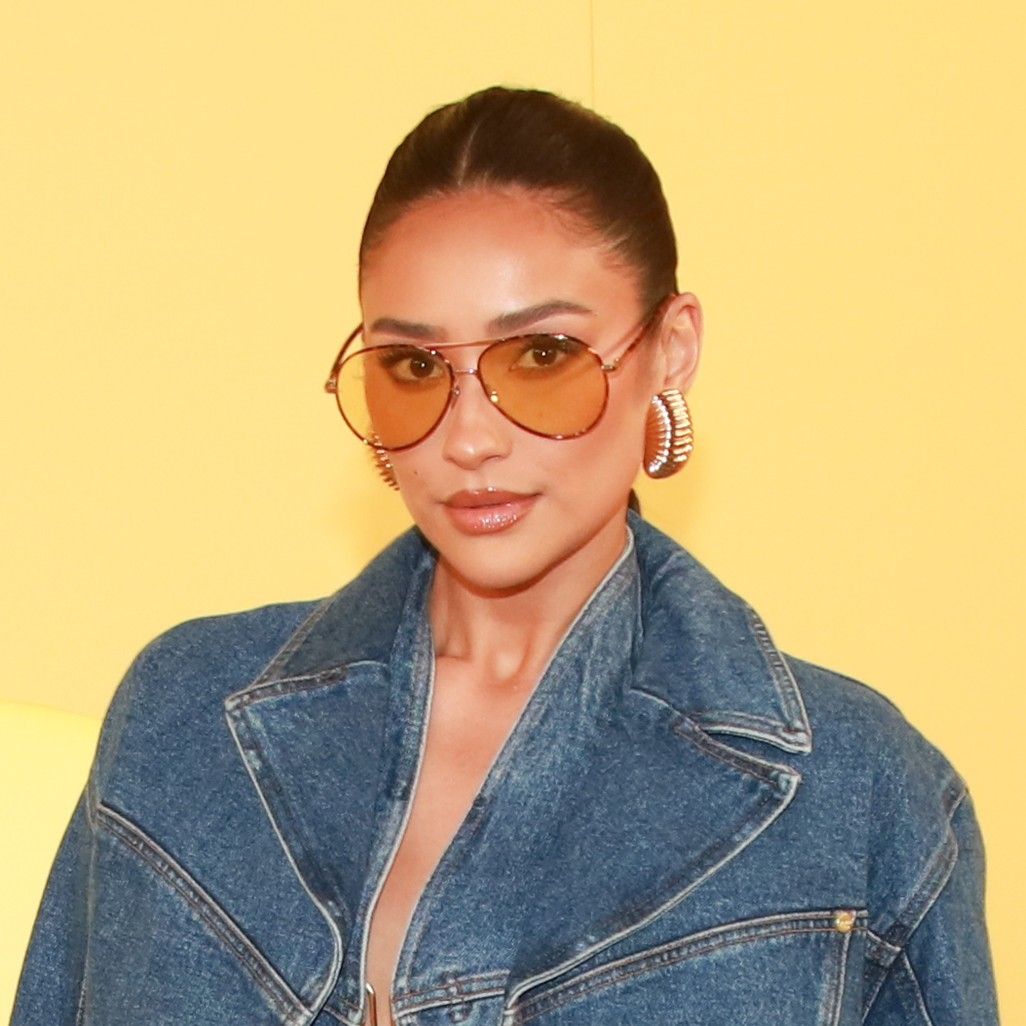 Shay Mitchell's Daring New Look Is an Ode to Rock and…