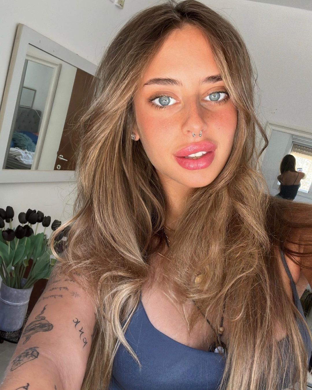 Hostage survivor Mia Shem escapes terror, faces long…