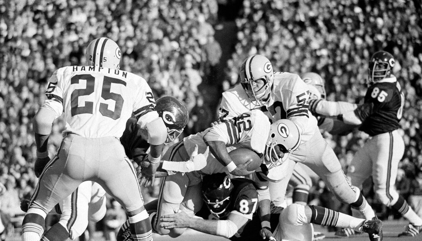 Former Packers center Ken Bowman, who played on three…