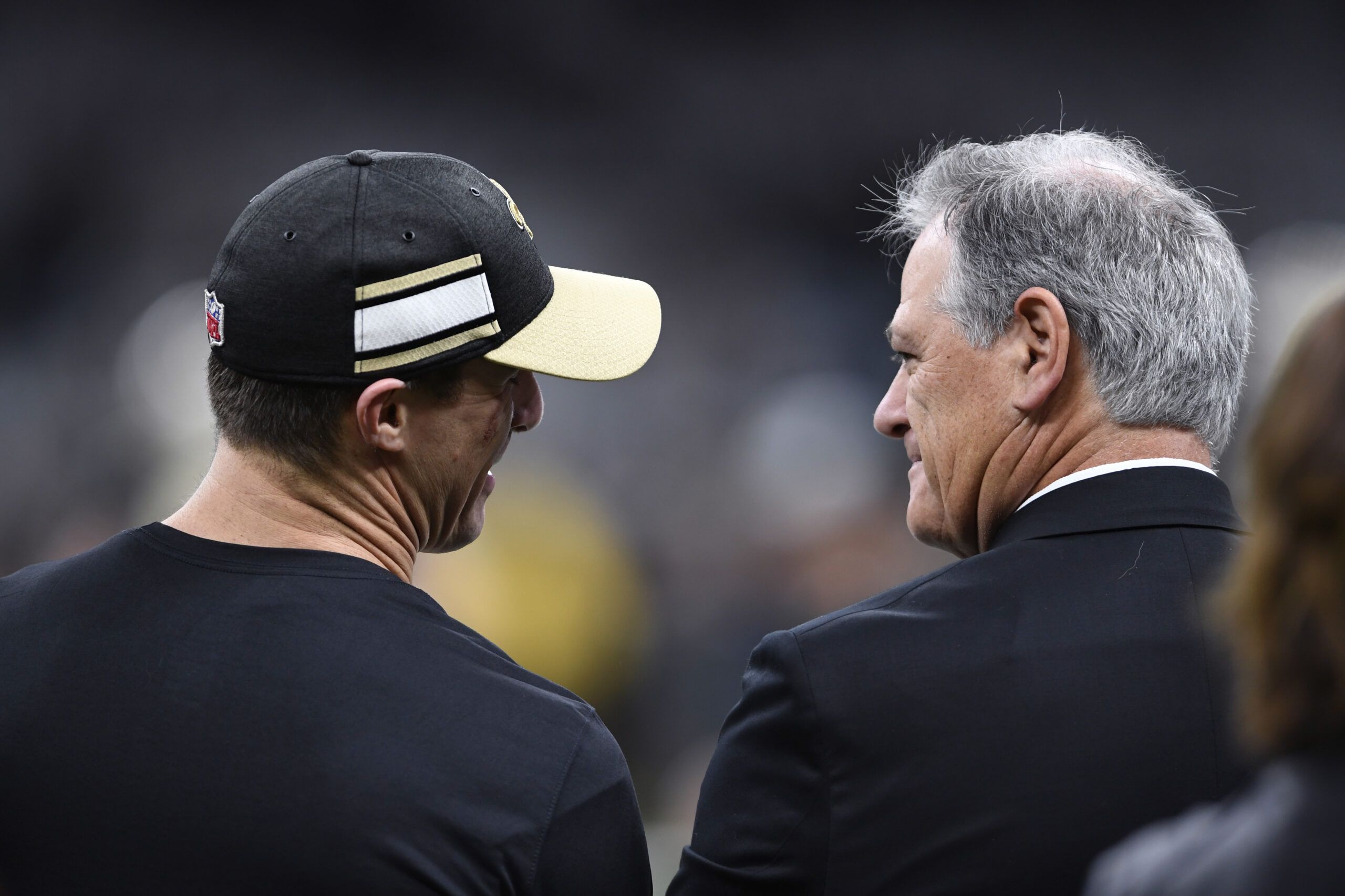 Fans on Twitter push back as Mickey Loomis tries to…